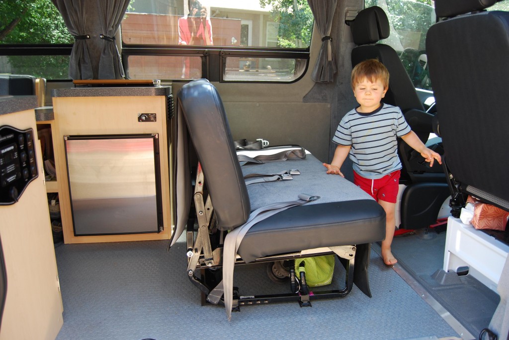 sofa_bench_upright - Sprinter RV